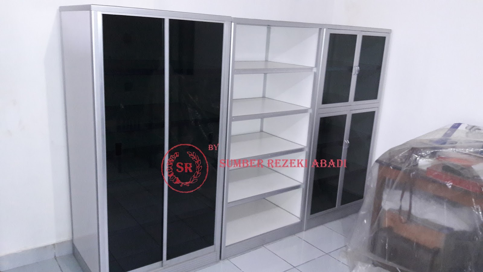 25+ Inspirasi Lemari Rak Buku Aluminium