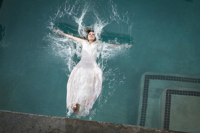 UNPRECEDENTED PICTURES: Courtney Read's Mini Model Photo Shoot