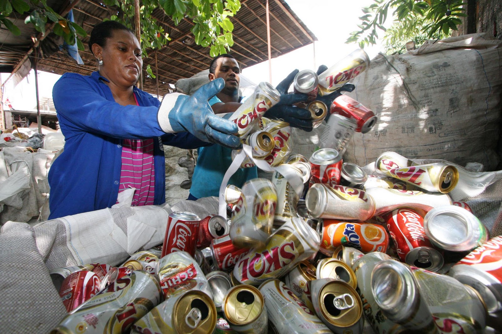 Bahia Aqui e Ali: Instalado comitê de catadores de materiais recicláveis