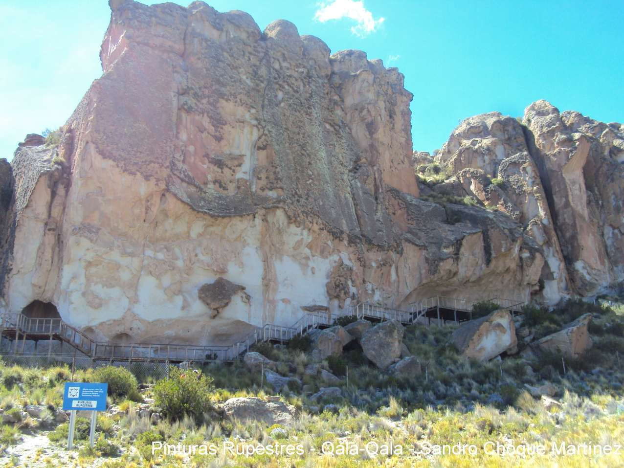 ARTE RUPESTRE EN CALA CALA ~ Qulla runa