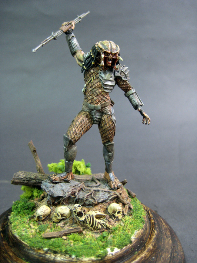figures&armours: predator- base