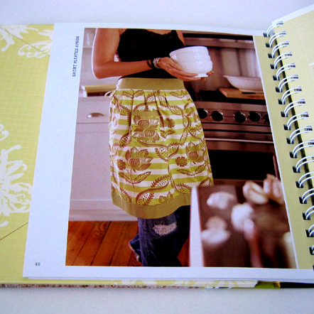 needle book: Happy birthday Bradley!(men's apron tutorial)