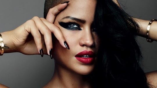 Cassie Está Com Clipe Novo Confiram Numb Com Participação Do Rick Ross It Pop