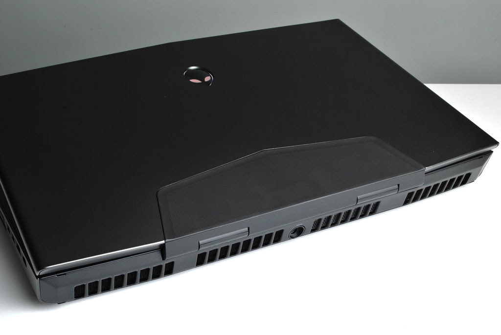 Dell Alienware M18x Gaming Notebook: Tale of Two GPUs ~ Technology Village