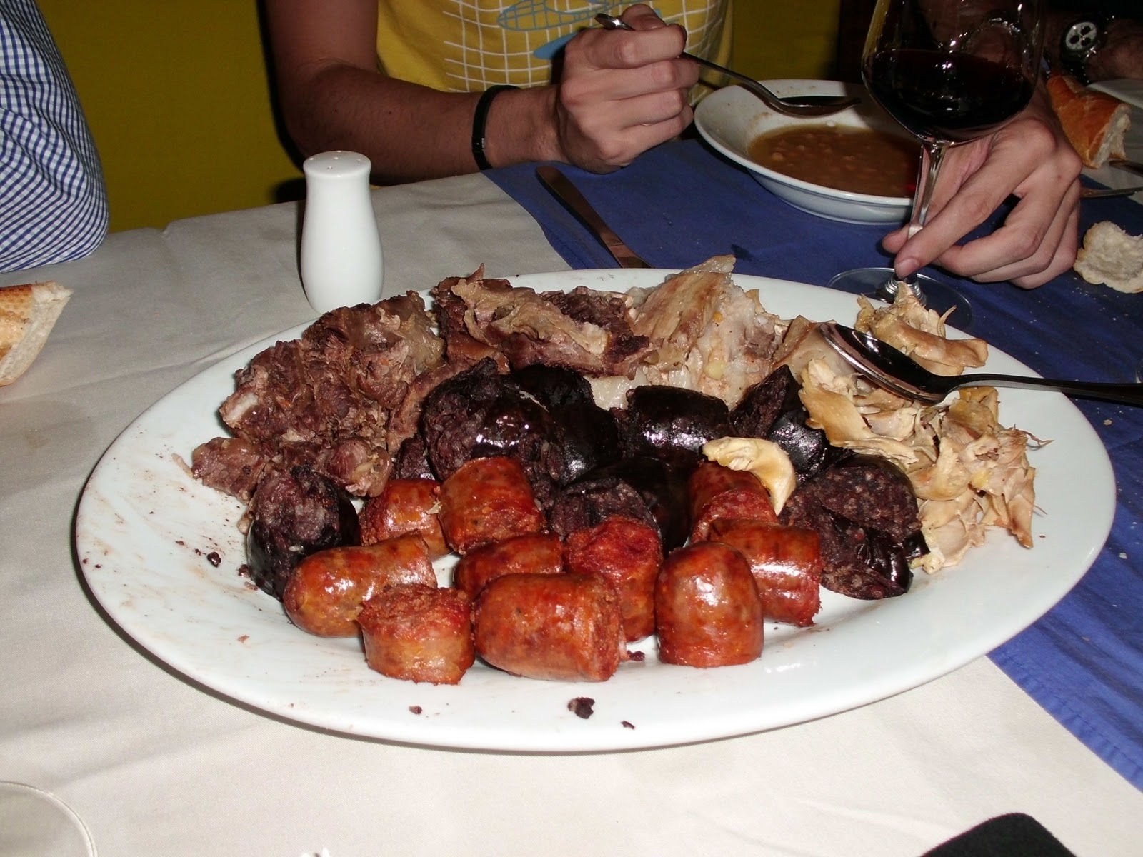 Atléticos de Hanoi / Cimbrel justiciero de Hanoi: noviembre 2011