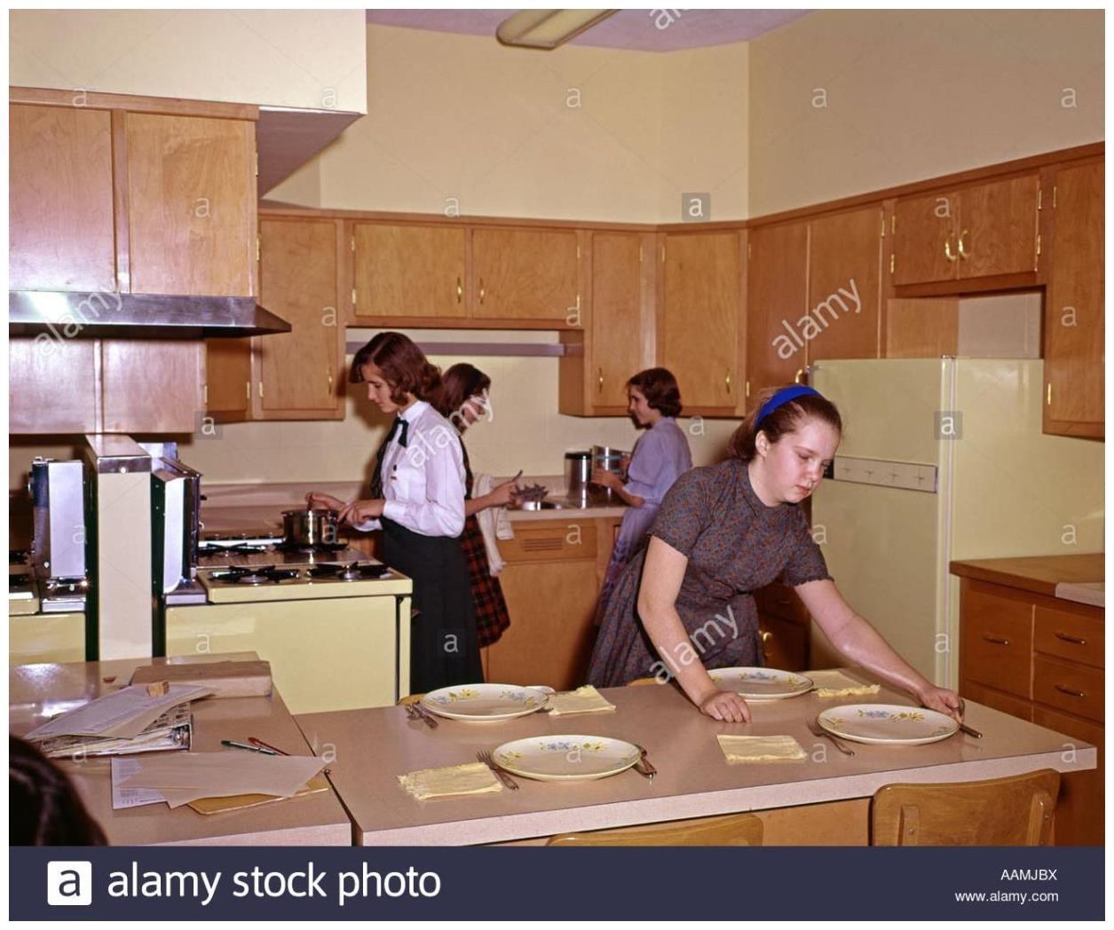 10 Kitchen Table Cooking School - ZCAZ MILLIE WALLS'S BLOG