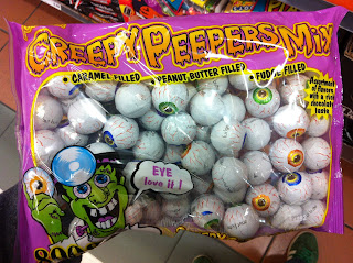 Walking The Candy Aisle: More Halloween Candy!
