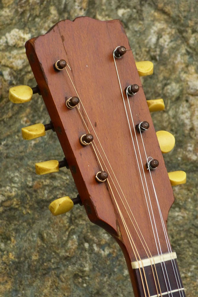 c.1900 Bay State Bowlback Mandolin