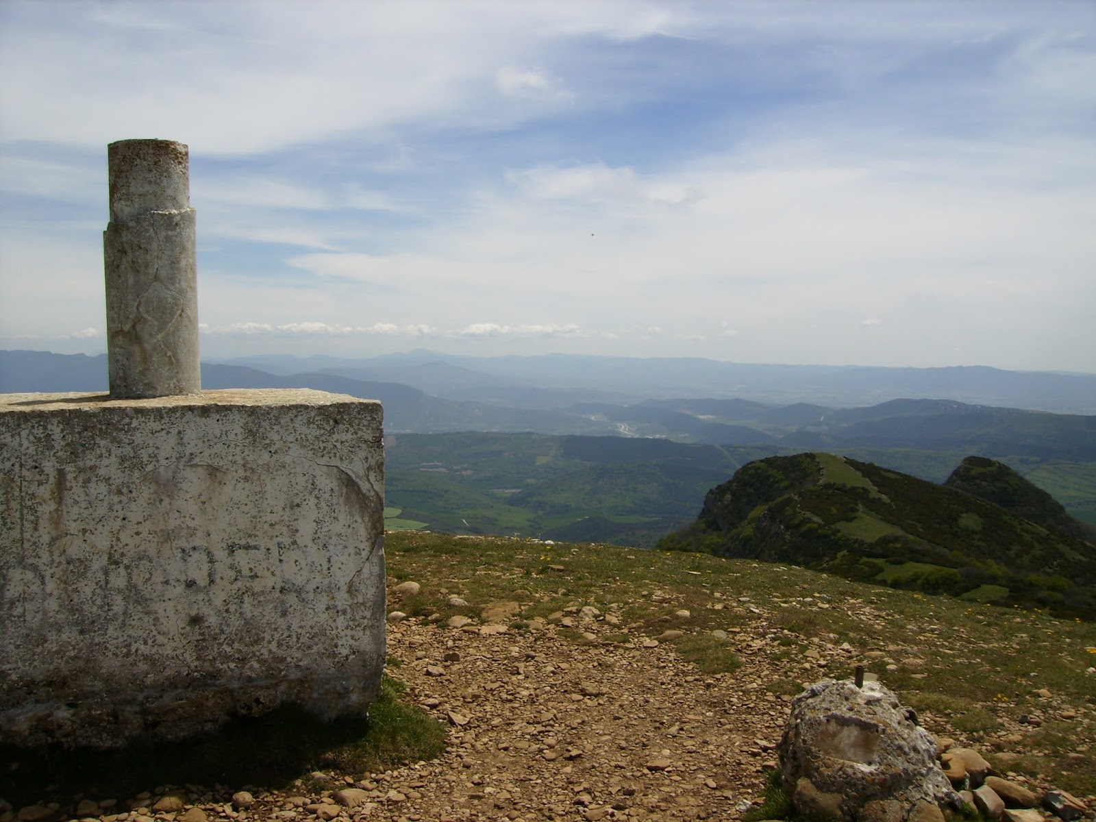 Montes de Navarra: Monte Izaga desde Ardanaz-Izagaondoa-Navarra