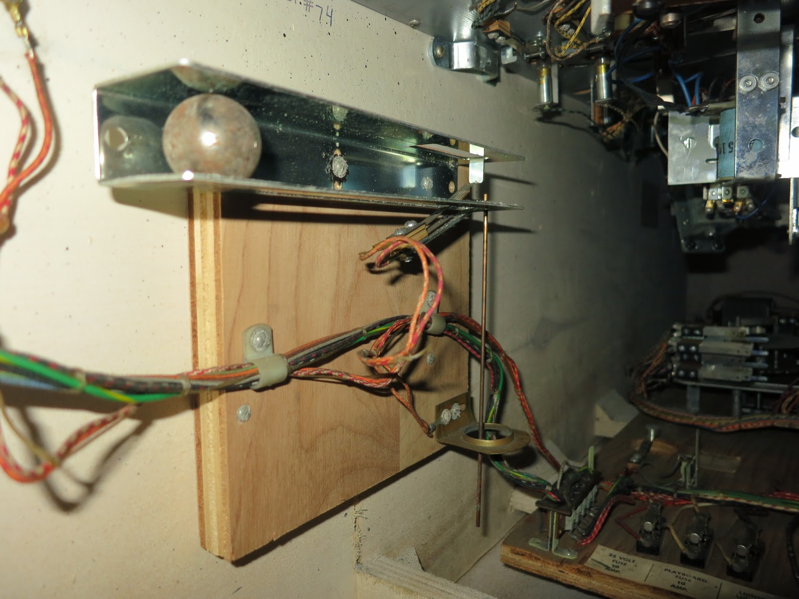 so I bought a pinball machine: first trip inside the machine