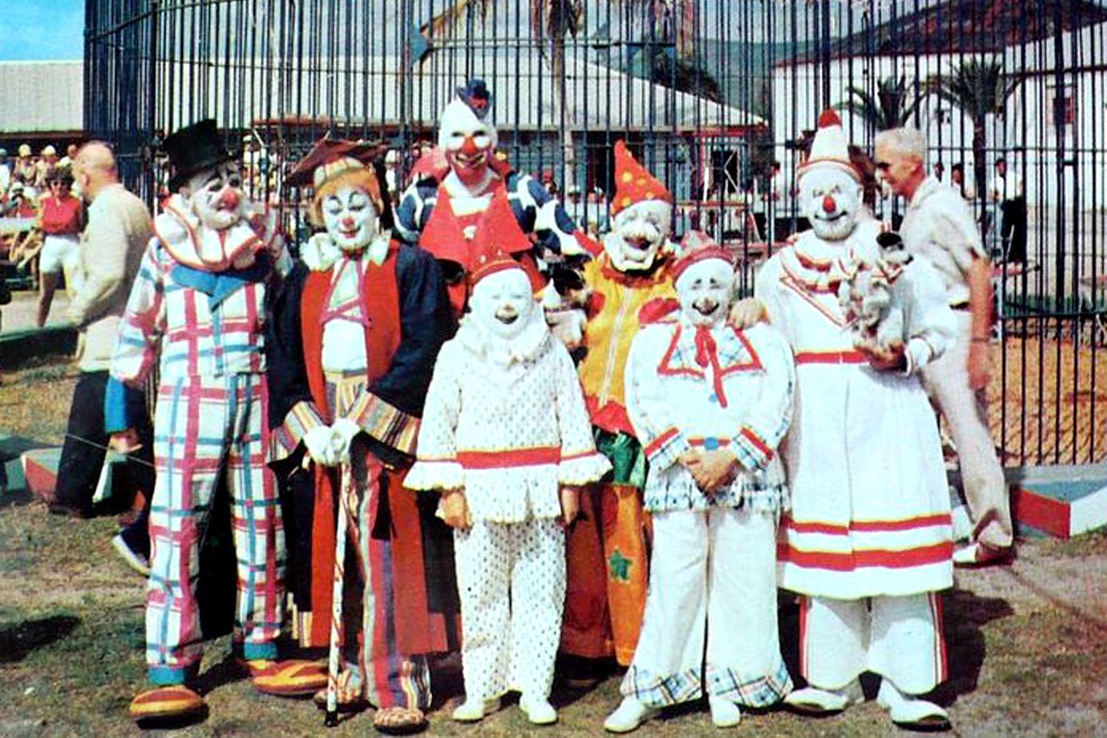 Buckles Blog: CLOWNS #6