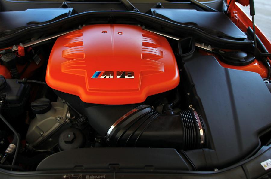 Teste em vídeo e volta rápida do Drive Club: BMW M3 GTS 4.4 V8 32V