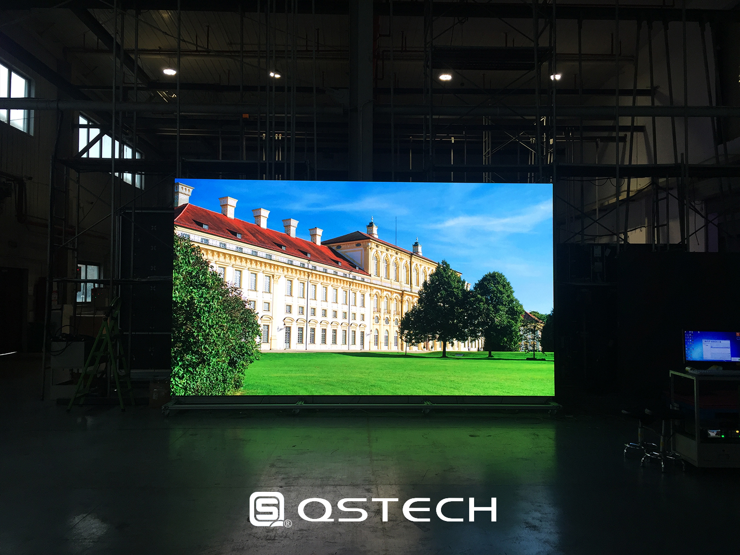QSTECH LED DISPLAY: 2018