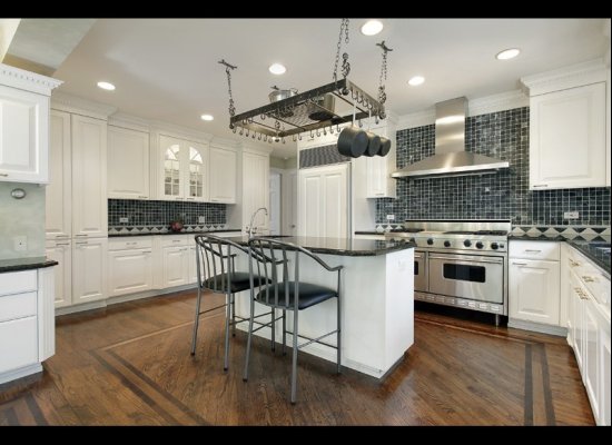 Redefining the Face Of Beauty : Inside the beautiful house of Home Alone!