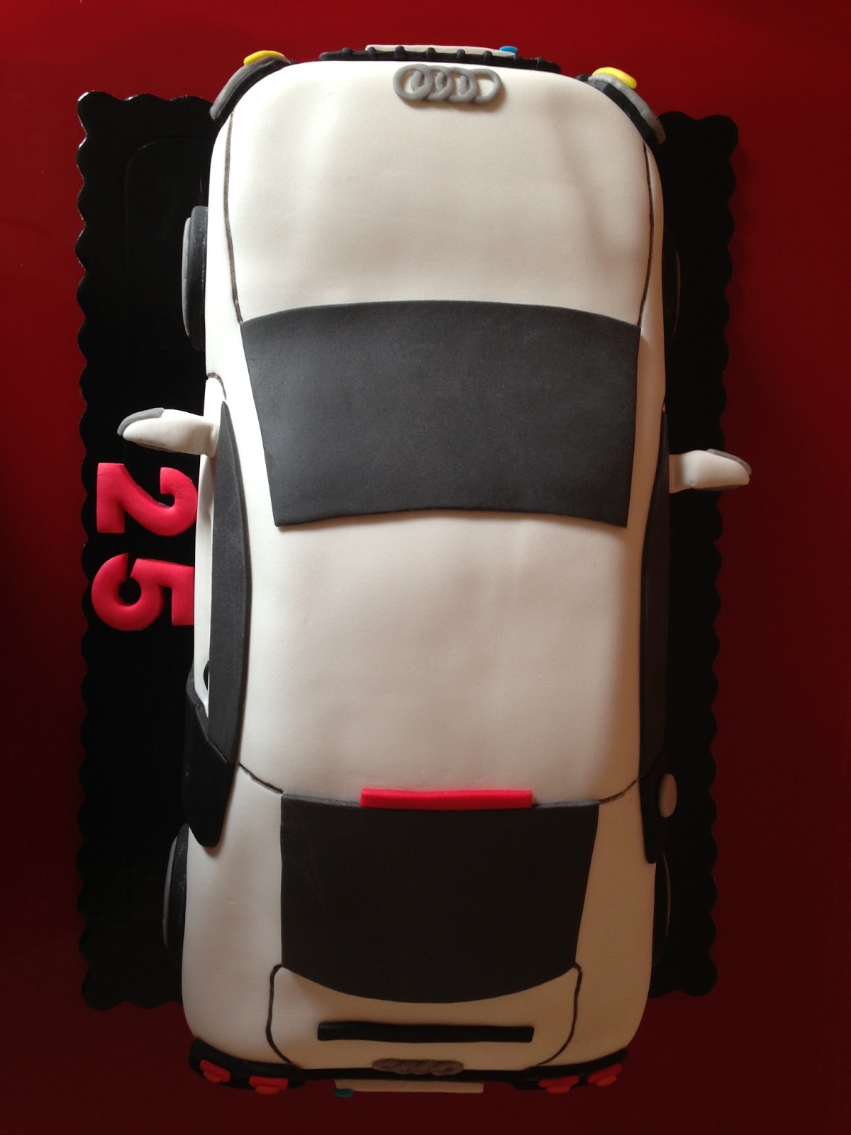 Dulceycia: Tarta AUDI R8