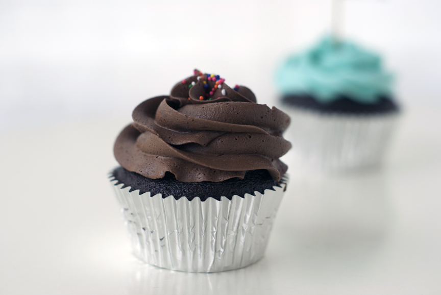 Birthday Cupcakes For River! - Coco Cake Land