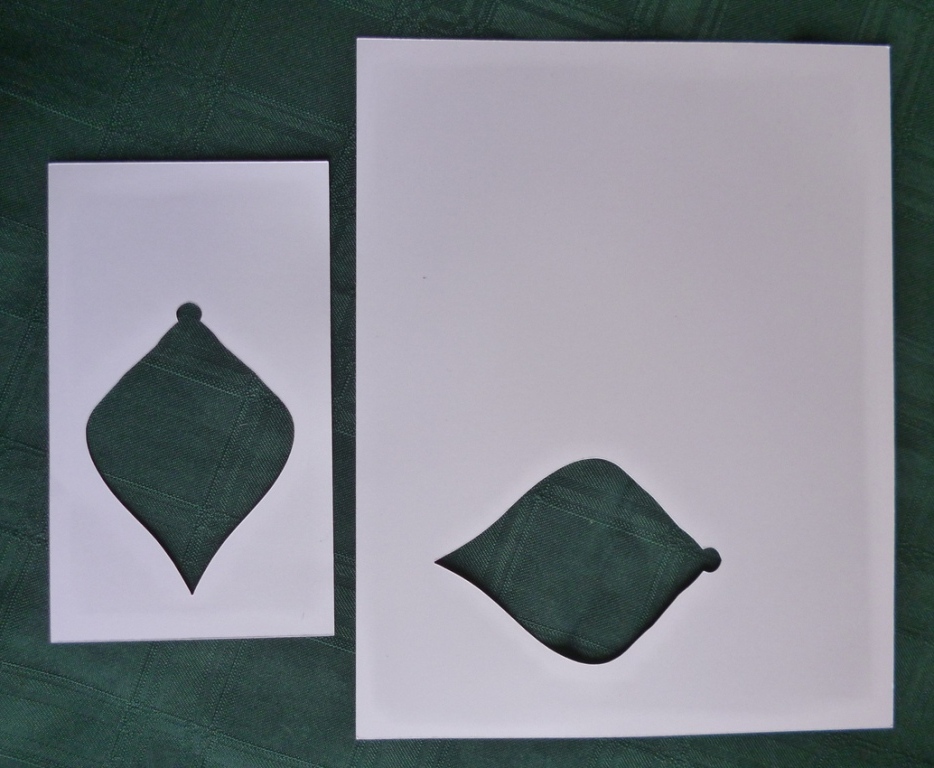 Handcrafted by Helen: Christmas Bauble card tutorial