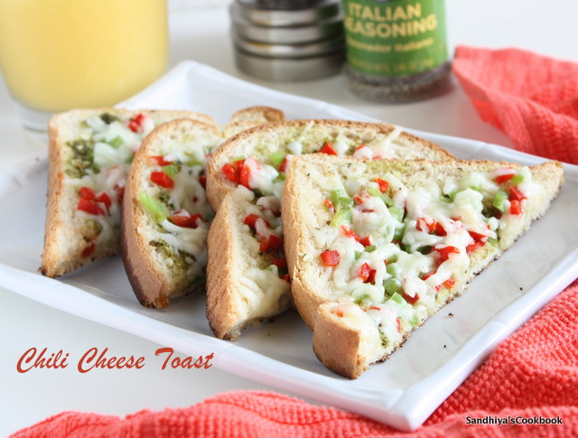 Sandhiya's Cookbook: Chili Cheese Toast | Bread Toast | Toast Recipe