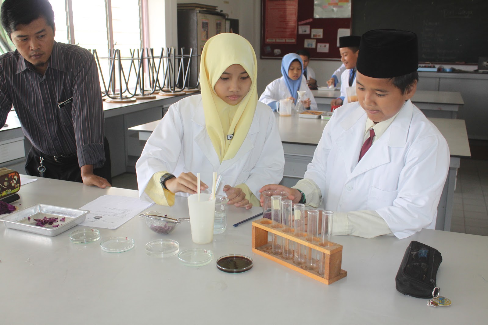 SKTTJ2 : Pertandingan Saintis Muda Peringkat Sk. TTJ2