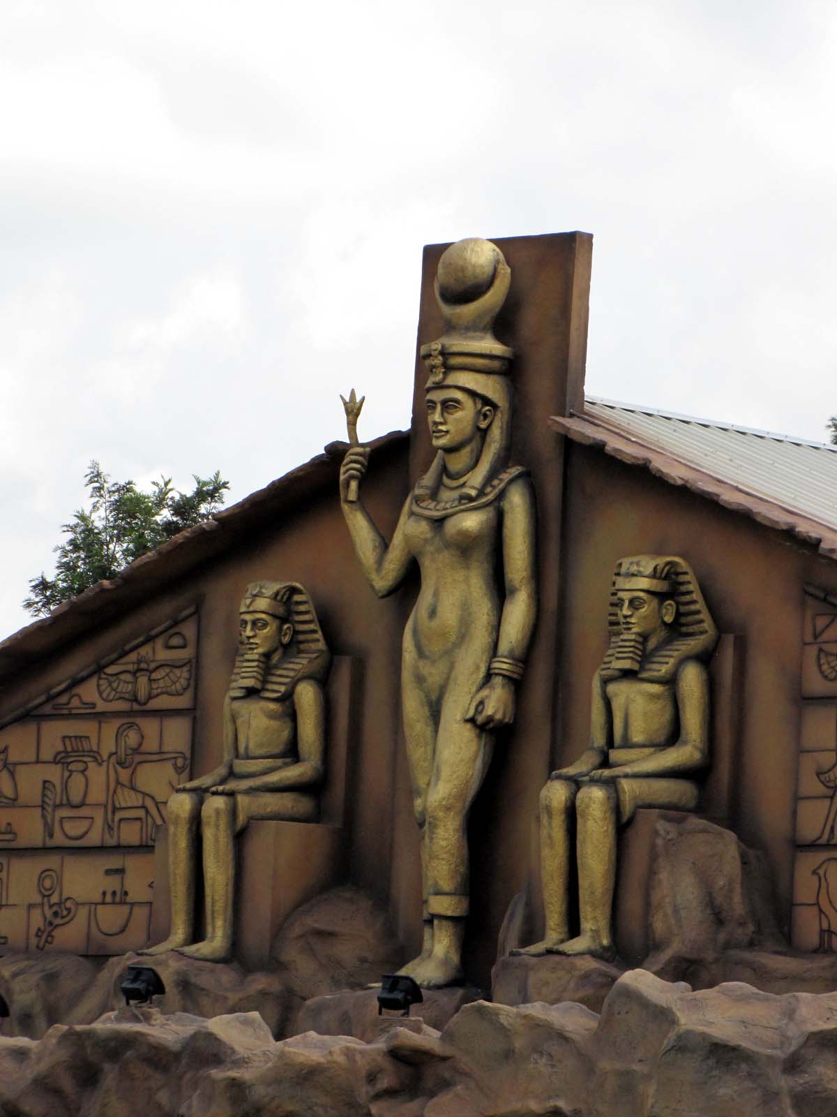 Neeba's world: Team outing to Confident Amoon