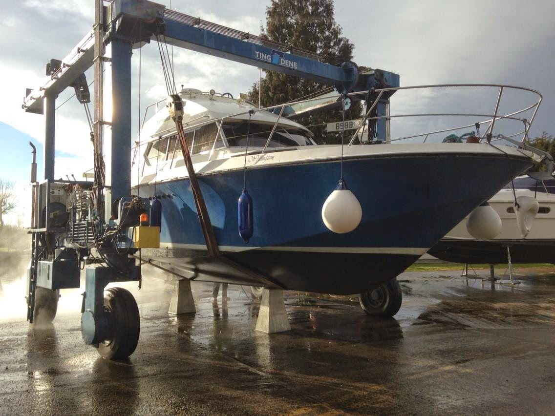 UK Marine Surveyor based in Preveza Greece.: Powles 38 TSMY