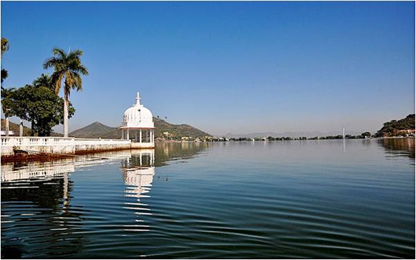 Exotic Destinations: Fateh Sagar Lake - Udaipur, Rajasthan