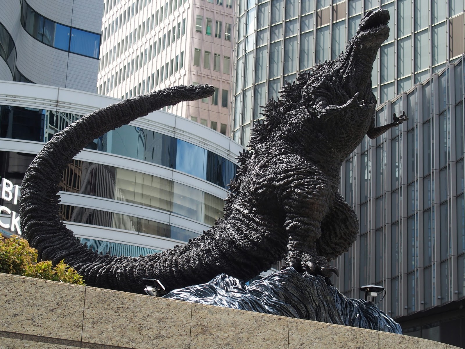 Sidelong Glances of a Pigeon Kicker: HIBIYA GODZILLA SQUARE! The New ...