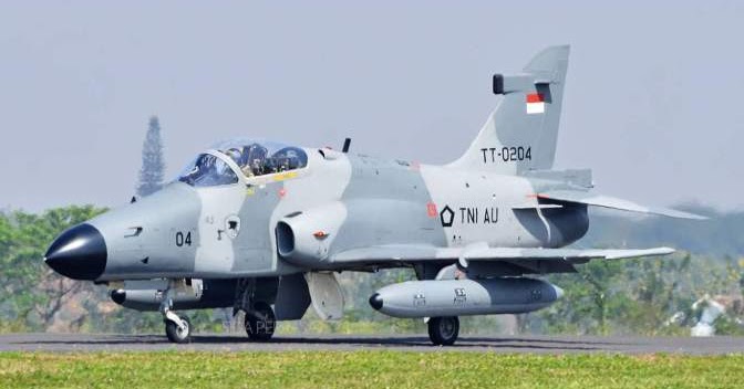 DEFENSE STUDIES: Hawk Mk-209 TT-0204 Selesai Menjalani Major Servicing