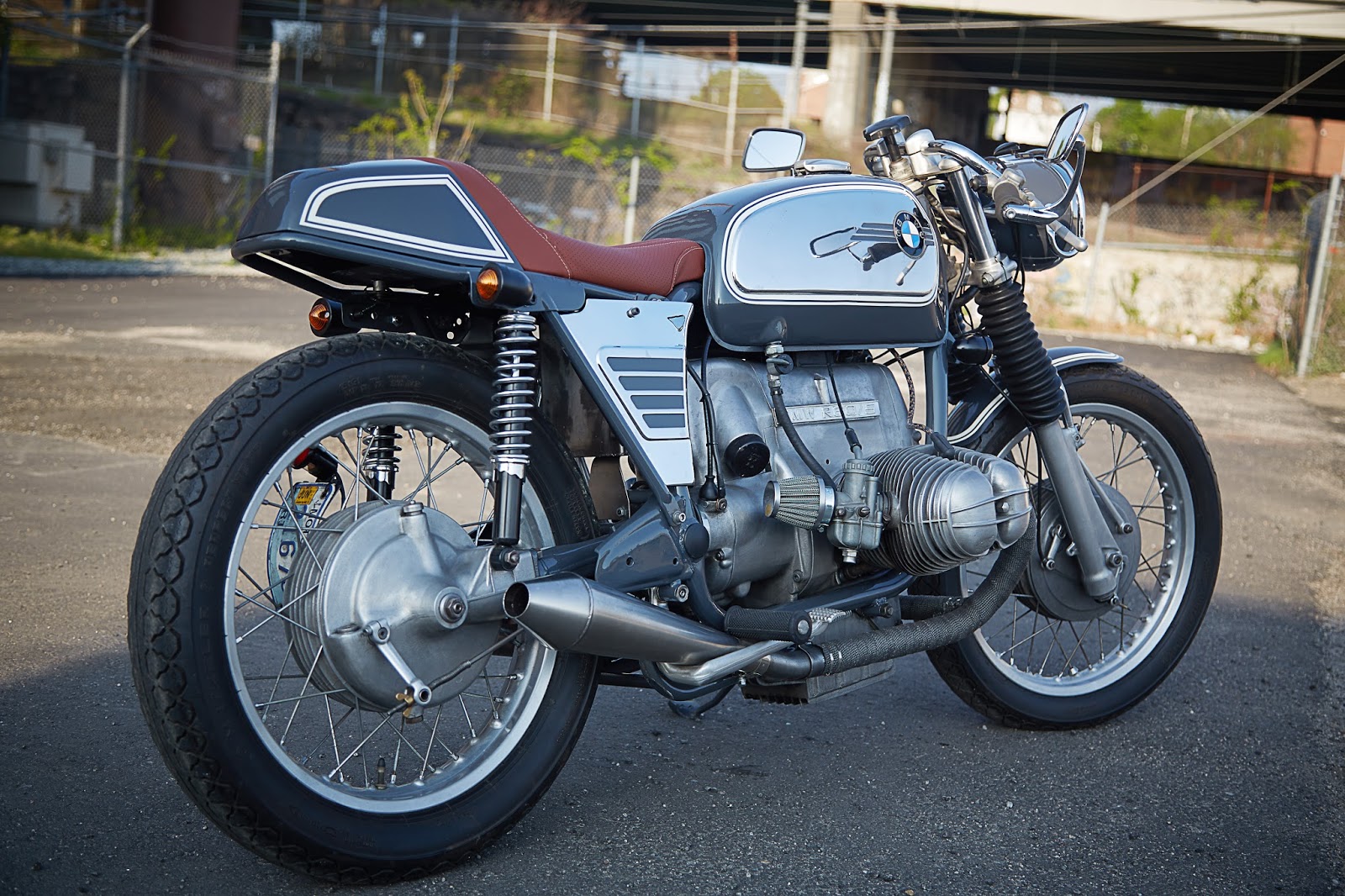 Counter Balance Motorcycles: BMW r60/5 Airhead Cafe Racer