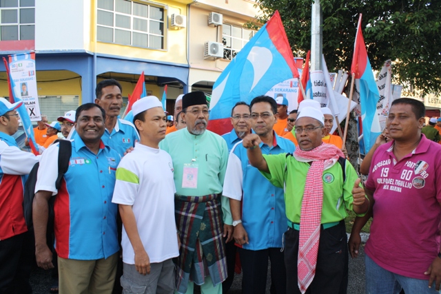 Manjung Mari Membina Semula Negara: PRU 13 - Gambar-gambar sekitar ...