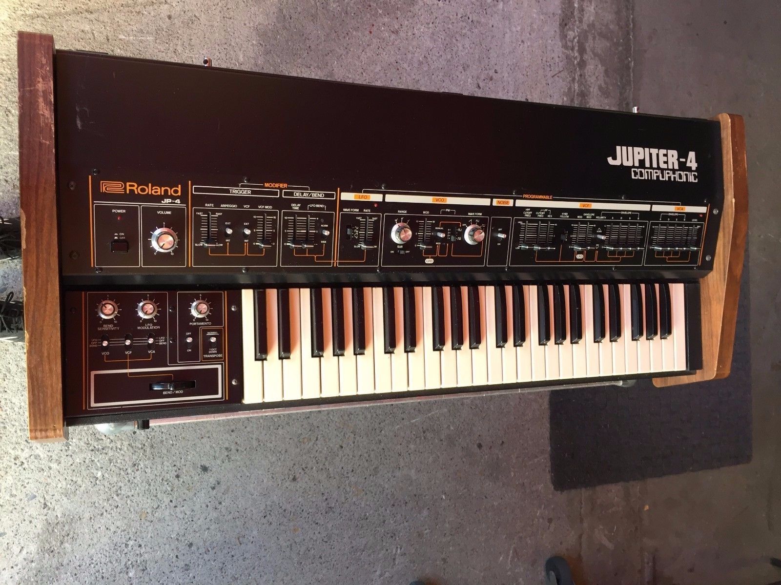MATRIXSYNTH: Roland Jupiter 4 Polyphonic Analog Synthesizer SN 851241