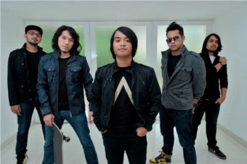 kumpulan koleksi gambar: Alexa Band