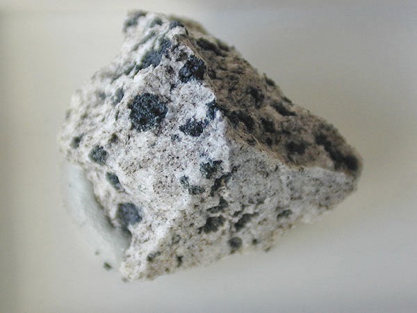 Un oceano d'acqua | Sotto il mantello...terrestre si cela un diamante ...