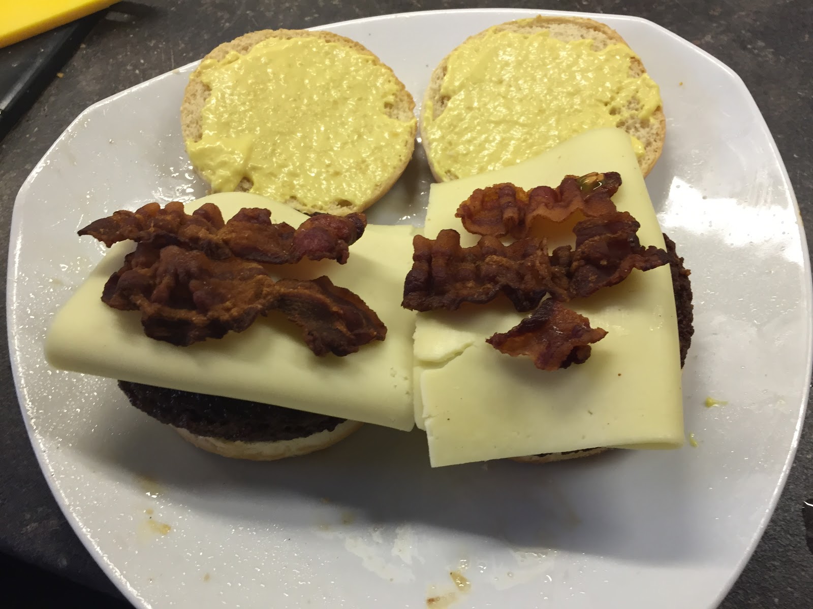 Rezept: Black Angus Bacon Burger