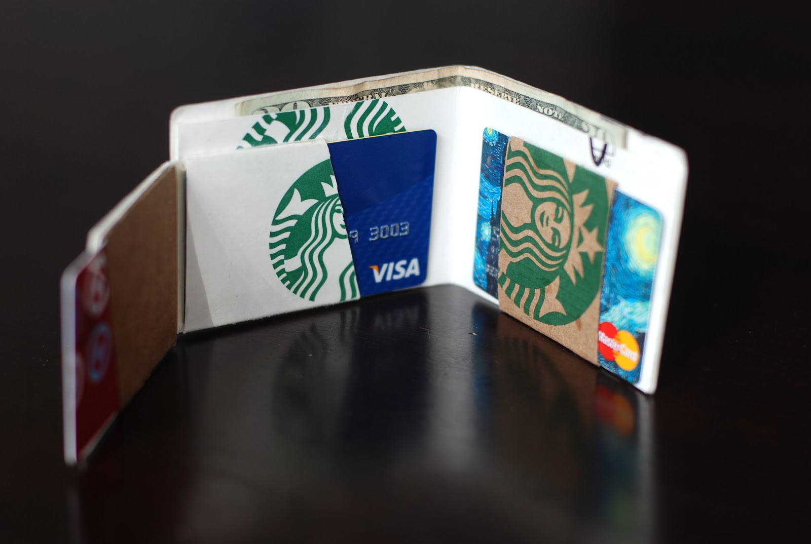 Just Design: STARBUCKS Coffee Paper Wallet