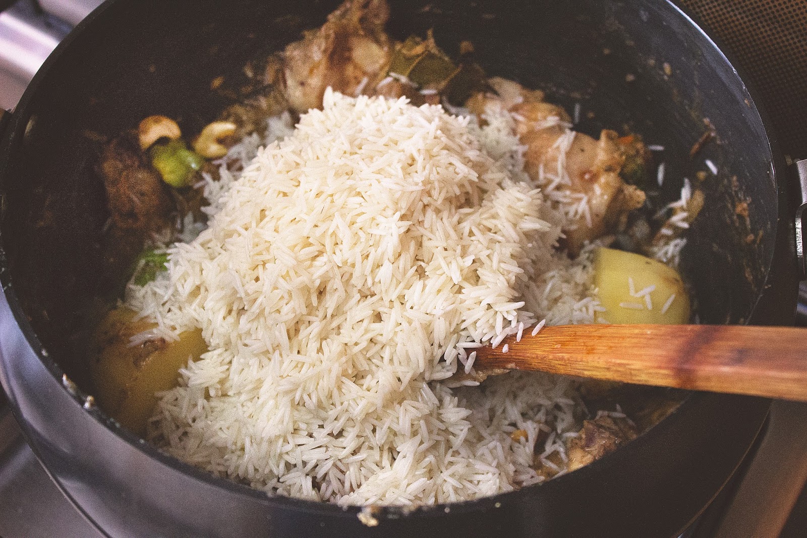 White Chicken Pulao / White Rice Pilaf with Chicken