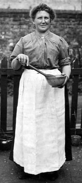 Tour Scotland: Old Photograph Housekeeper Perth Scotland