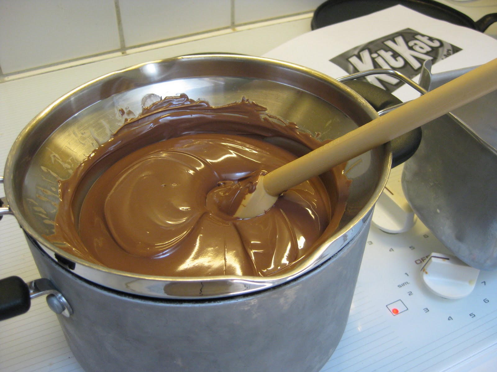 Inspired Resourceful Creative: Kit Kat... I think I love you!