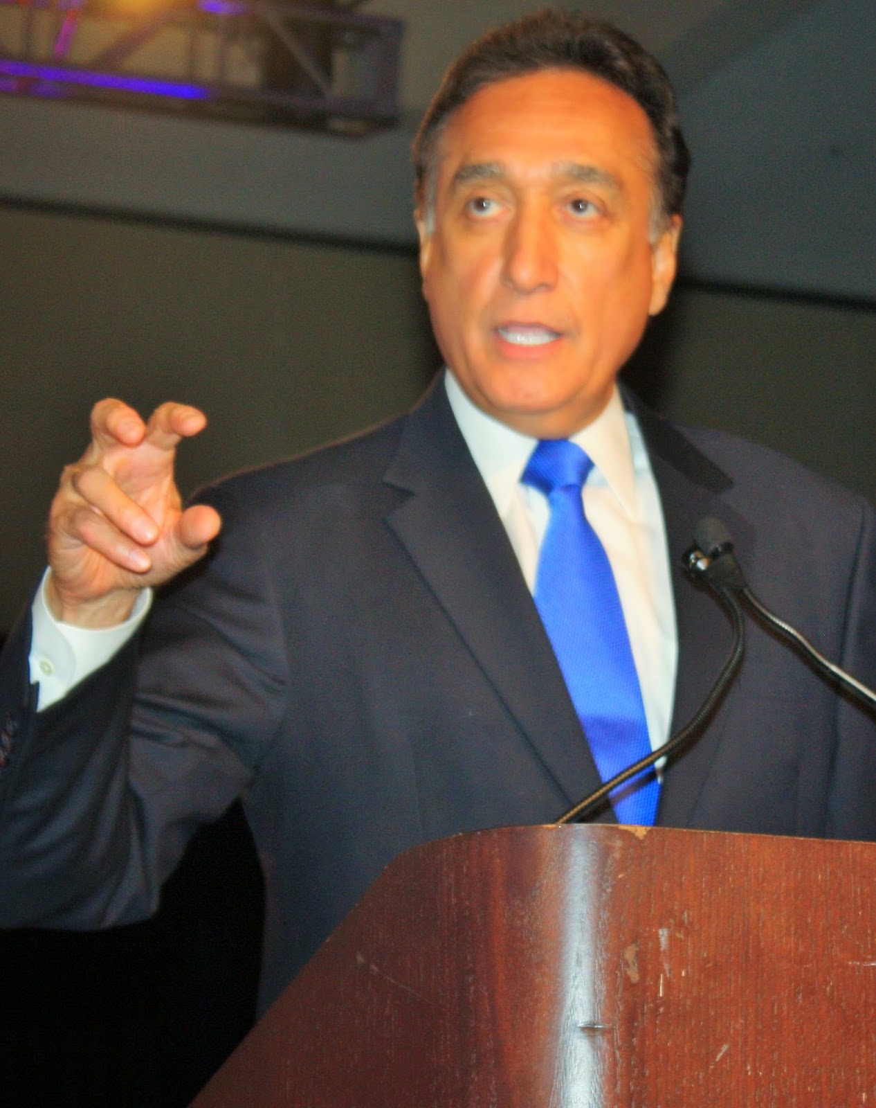 Walker Report - Shedding Light on Bexar County: Photos of SAAHJ Gala ...