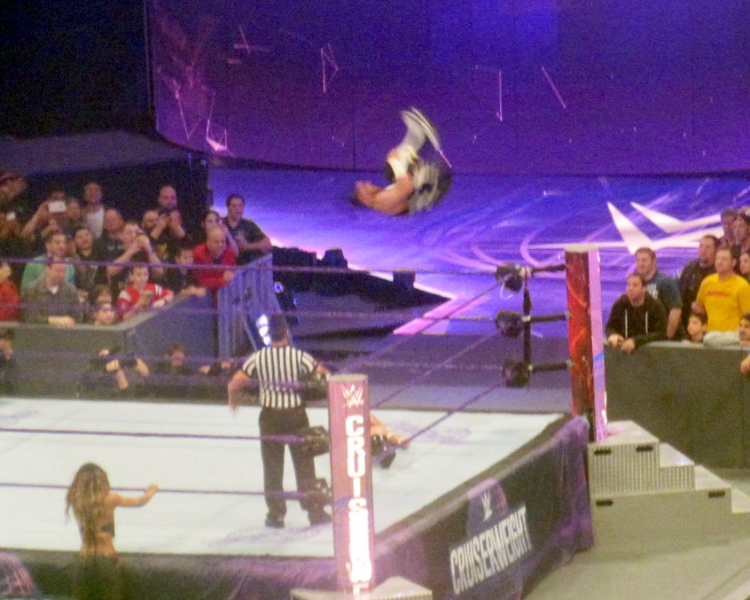 Seth Saith: Raw Photos: Documenting a Night of Wrestling (with my ...