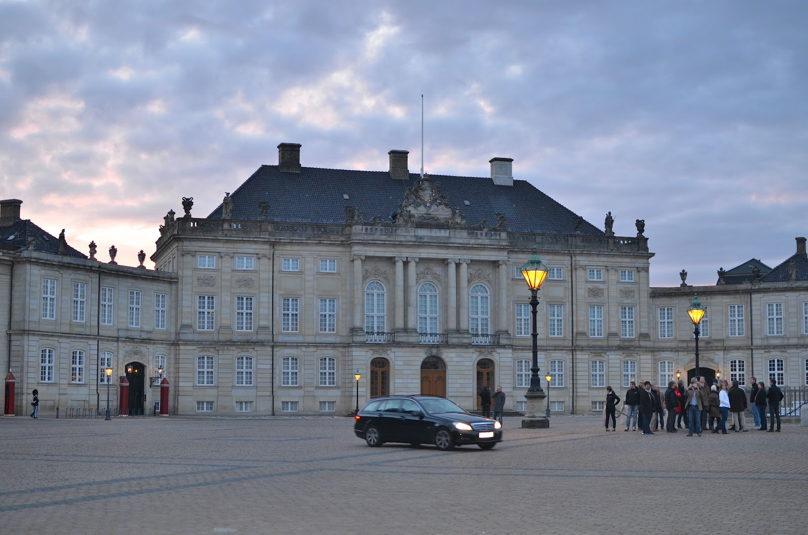 The Things I Enjoy: Amalienborg - Royal architect Nicolai Eigtved's ...