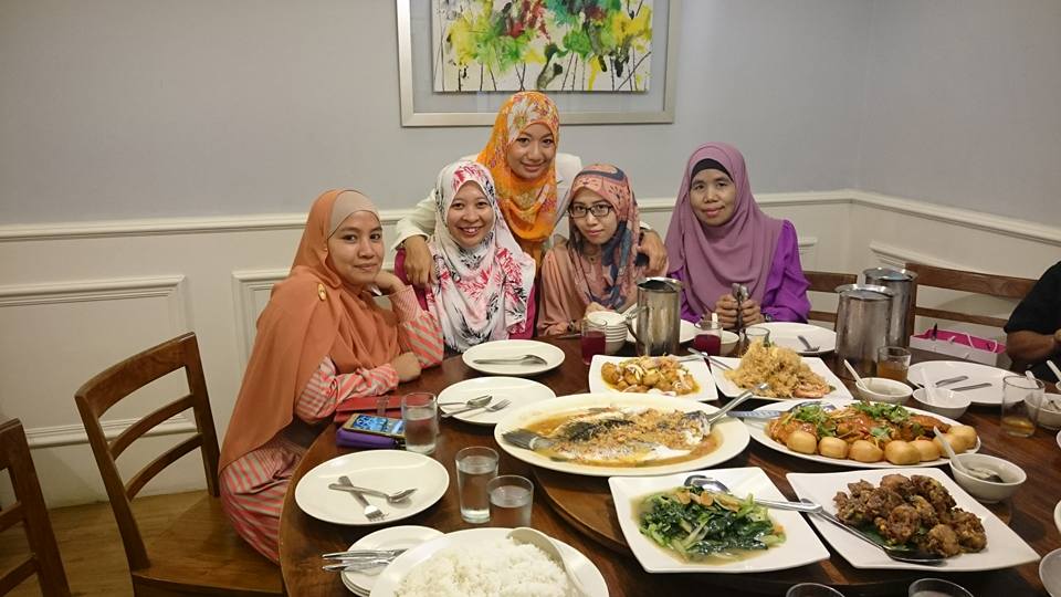 My Life & My Loves ::.: Farewell lunch @ Restoran Homst, Seksyen 13 ...