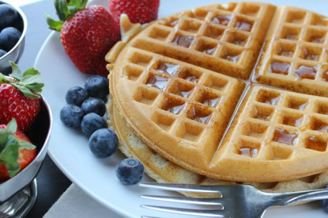 Low-Calorie Waffle With Coconut Flour - Natural Fitness Tips