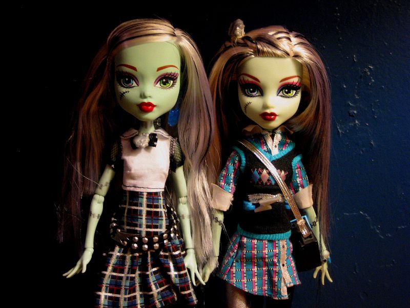 Voicething: Review: Ghouls Alive Frankie Stein