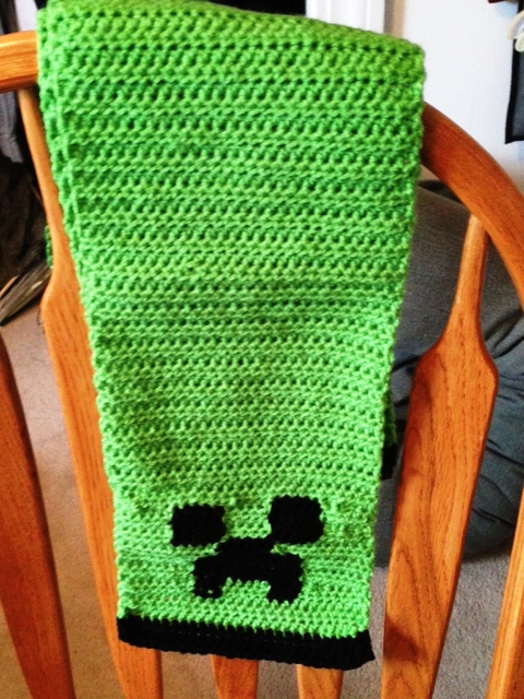 Craft Attic Resources: Minecraft Scarf
