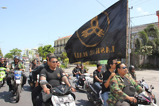 KORLAP LEGIAN: FOTO HUT LASKAR BALI KE 12