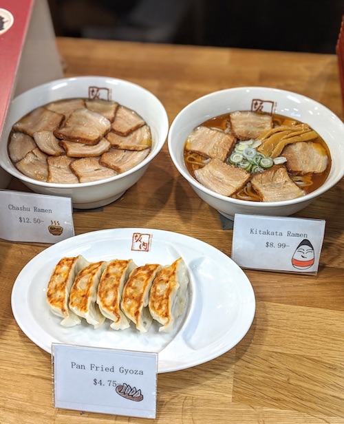 Plastic models (shokuhin sampuru) of all the three most popular items.