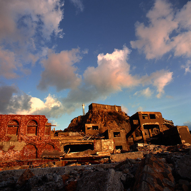 Yardy Yardy Yardy: Skyfall Scene A Haunted Desolation