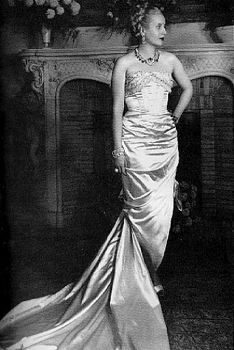 Goddesses in the Dirt: Eva Peron and The Tale of a Traveling Corpse