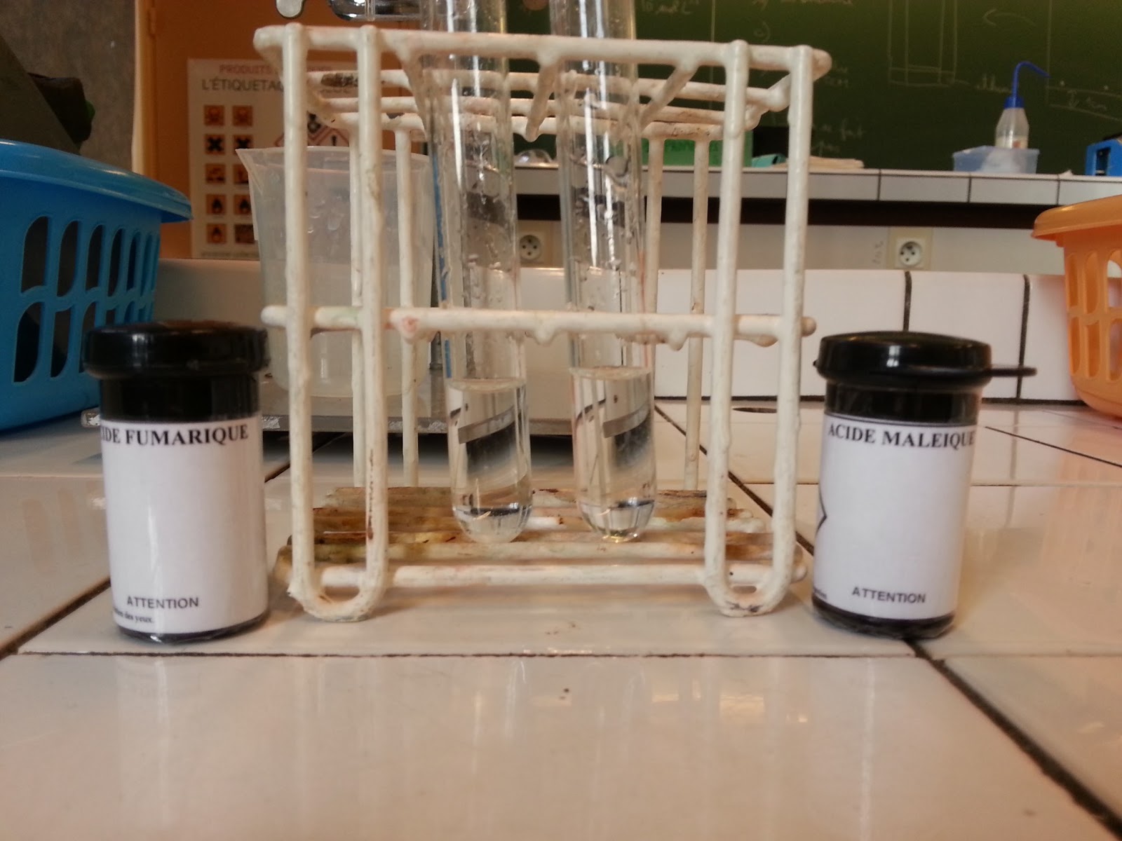 TP Terminale S: TP de Chimie 3 : Acide Maléique et Fumarique